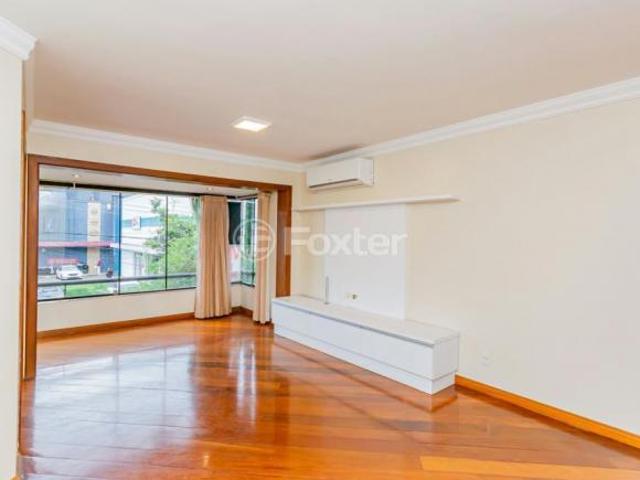 Apartamento, 2 dormitórios, 104.44 m², em Petrópolis