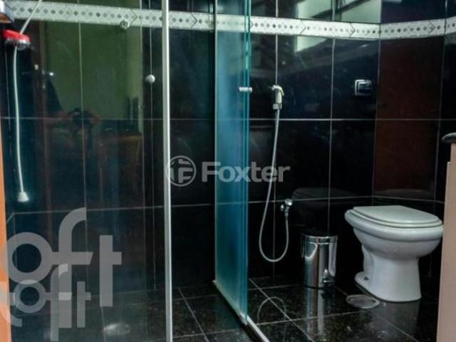 Apartamento, 2 dormitórios, 104 m², em Brás