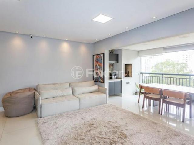 Apartamento, 2 dormitórios, 104 m², em Parque Reboucas