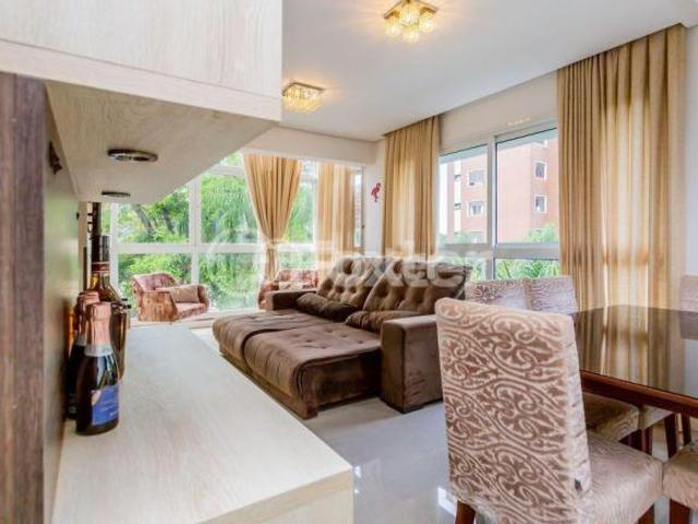 Apartamento, 2 dormitórios, 105.25 m², em Petrópolis