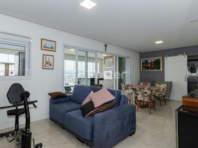 Apartamento, 2 dormitórios, 105 m², em Barra Funda