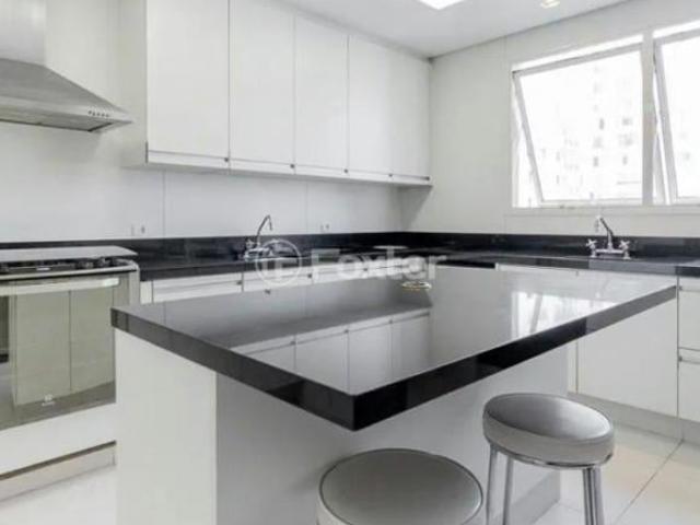 Apartamento, 2 dormitórios, 106 m², em Santa Cecília