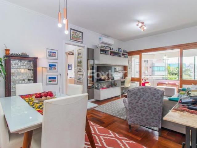 Apartamento, 2 dormitórios, 108 m², em Boa Vista