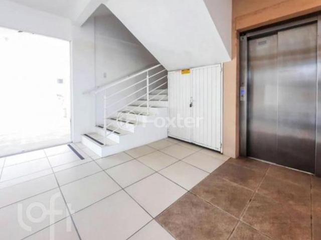 Apartamento, 2 dormitórios, 108.28 m², em Centro