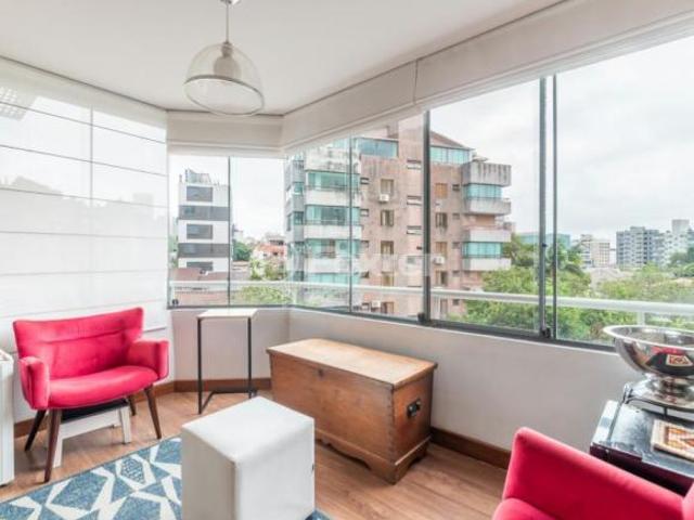 Apartamento, 2 dormitórios, 108 m², em Boa Vista