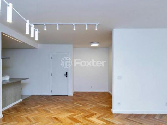 Apartamento, 2 dormitórios, 109 m², em Bela Vista