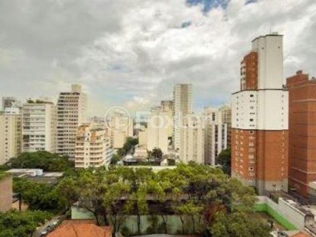Apartamento, 2 dormitórios, 110 m², em Cerqueira César