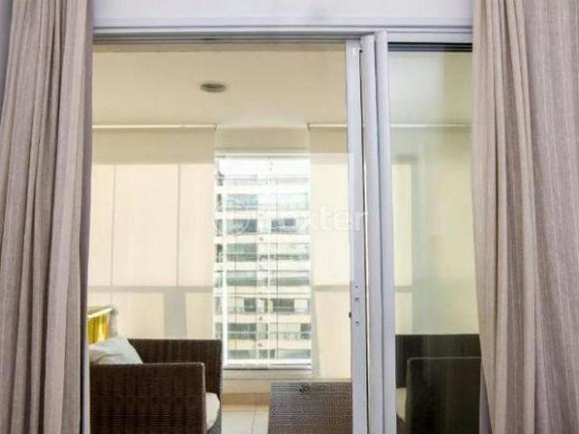 Apartamento, 2 dormitórios, 110 m², em Consolação