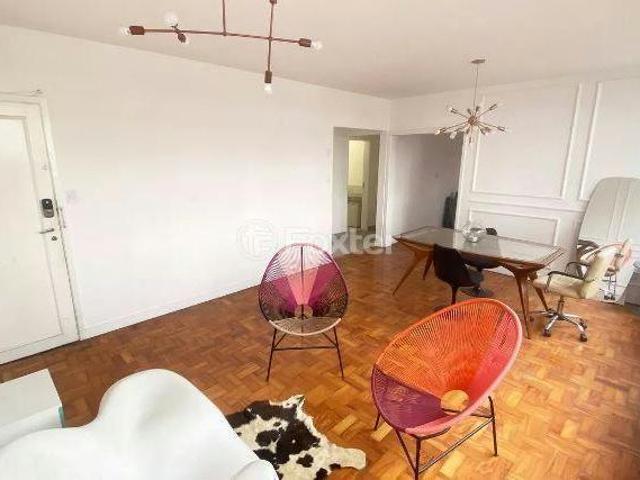 Apartamento, 2 dormitórios, 110 m², em Jardim Paulista
