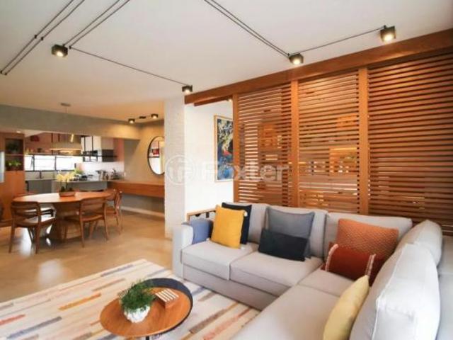 Apartamento, 2 dormitórios, 110 m², em Vila Uberabinha