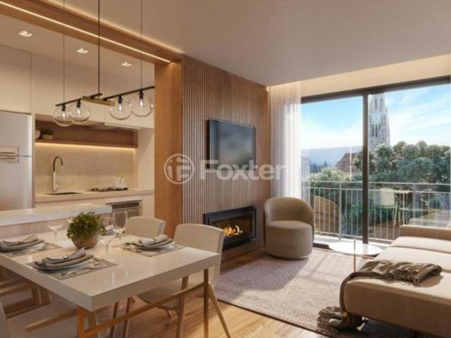 Apartamento, 2 dormitórios, 112.24 m², em Centro
