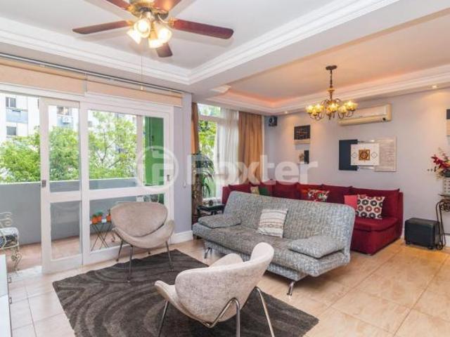 Apartamento, 2 dormitórios, 114.1 m², em Centro Histórico