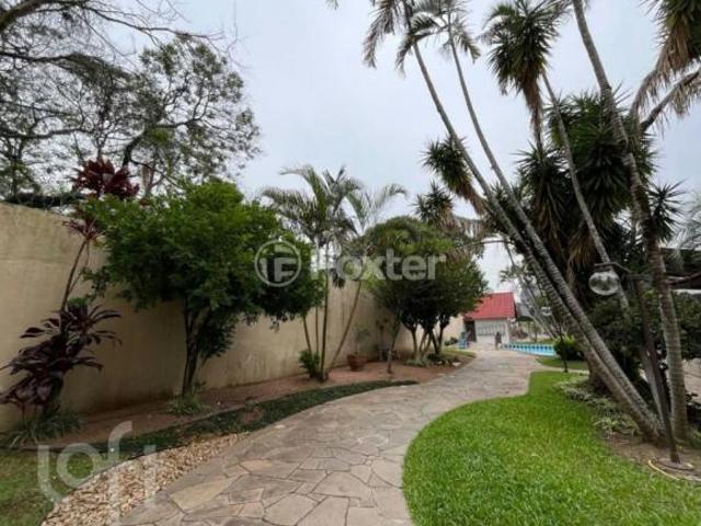 Apartamento, 2 dormitórios, 119 m², em Centro