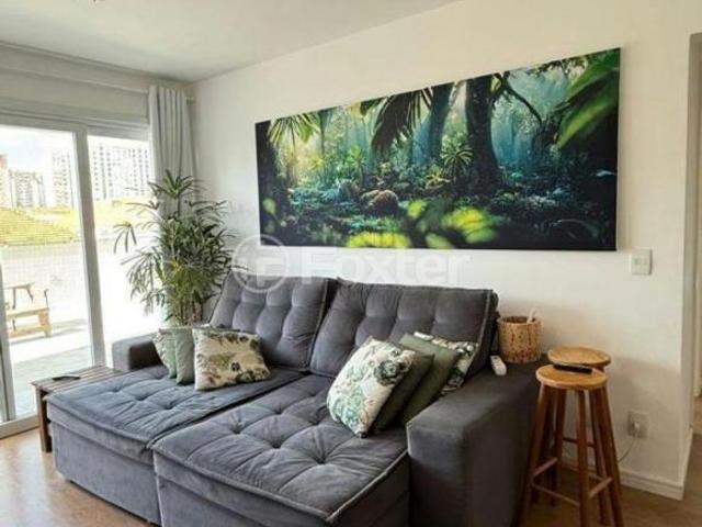 Apartamento, 2 dormitórios, 119 m², em Vila Ipiranga
