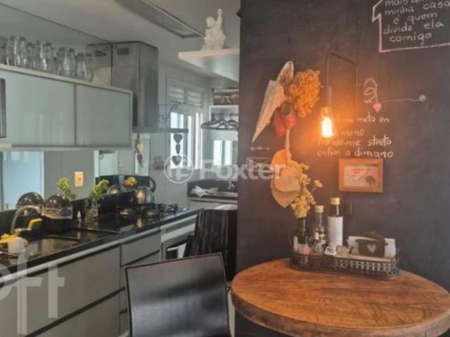 Apartamento, 2 dormitórios, 120.6 m², em Auxiliadora