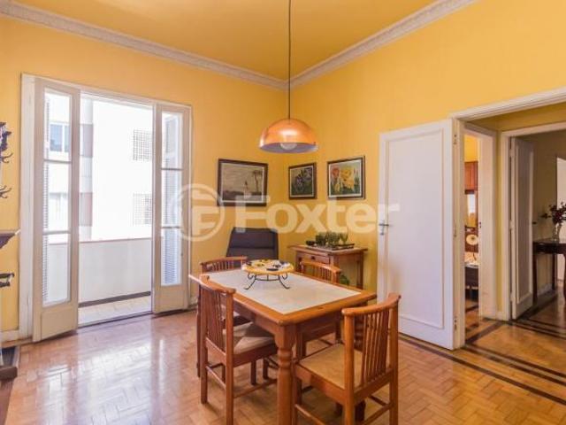 Apartamento, 2 dormitórios, 120.94 m², em Floresta