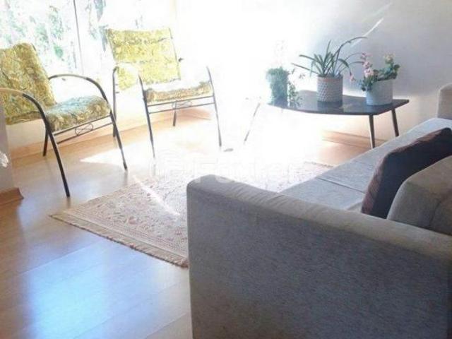 Apartamento, 2 dormitórios, 127.77 m², em Centro