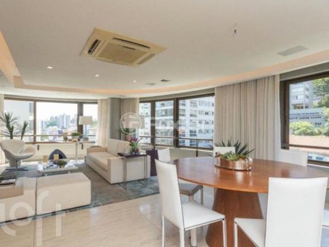 Apartamento, 2 dormitórios, 126.85 m², em Bela Vista