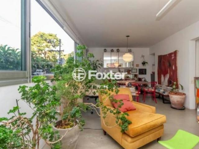 Apartamento, 2 dormitórios, 126 m², em Jardim Europa