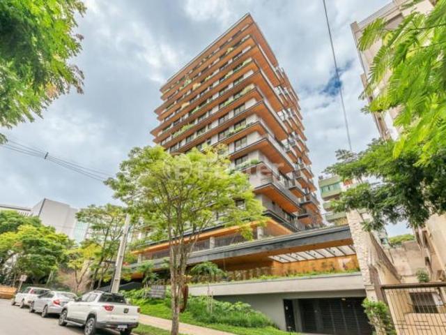 Apartamento, 2 dormitórios, 128 m², em Petrópolis