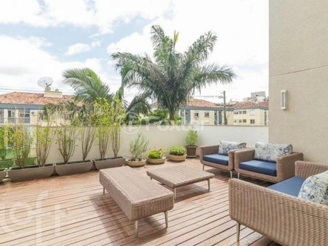 Apartamento, 2 dormitórios, 130 m², em Jardim Europa