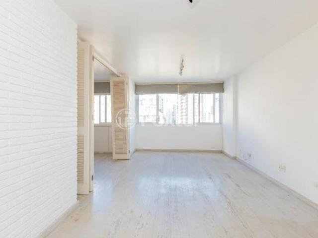Apartamento, 2 dormitórios, 134 m², em Jardim Europa