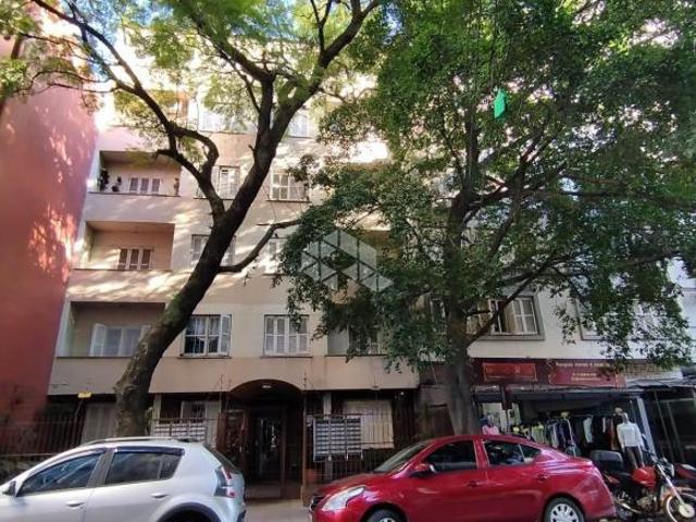 Apartamento 2 dormitórios, 1 banheiro no bairro Centro Histórico, Porto Alegre, no Condomínio Impera