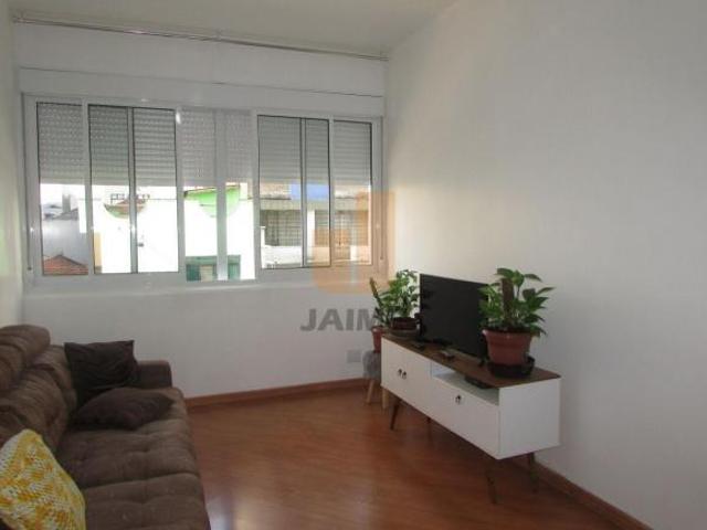 APARTAMENTO 2 DORMITÓRIOS 1 BANHEIRO SALA 2 AMBIENTES SEM VAGA