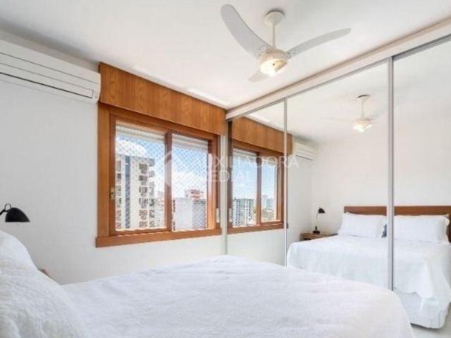 Apartamento, 2 dormitórios, 1 suíte, 1 vaga no Bairro Tristeza