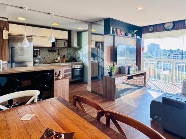 Apartamento 2 dormitórios, 1 suíte, 1 vaga, Vila Ipiranga, Porto Alegre