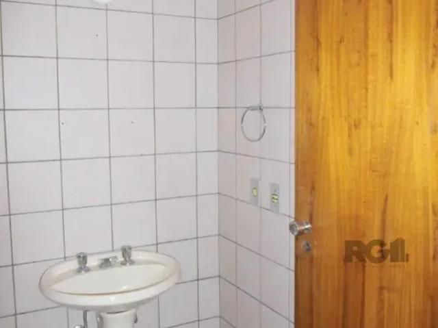 Apartamento 2 dormitórios, 1 suíte, 1 vaga 90m² de área privativa no Bairro Mont Serrat