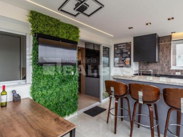 APARTAMENTO 2 DORMITÓRIOS, 1 SUÍTE, 2 VAGAS A TRES QUADRAS DO METRÔ CARRÃO