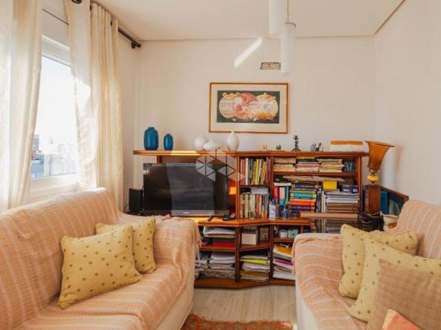 Apartamento 2 dormitórios, 1 suíte, 2 vagas bairro Petrópolis, Porto Alegre, Condomínio Jordão