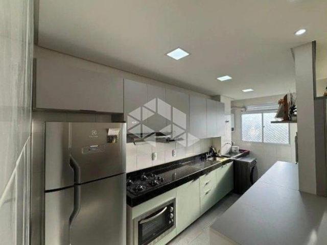 Apartamento 2 dormitórios, 1 suíte, 2 vagas no bairro Jardim Carvalho, Porto Alegre, no condomínio P
