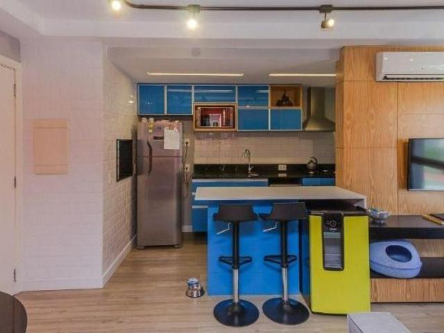Apartamento 2 dormitórios, 1 suíte, 2 vagas, Petrópolis, Porto Alegre