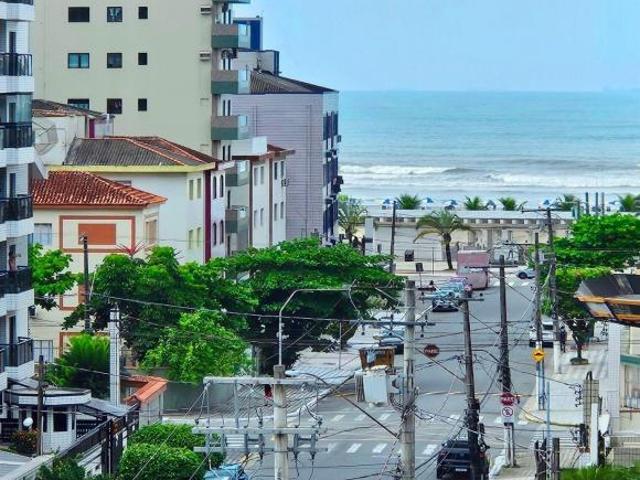 Apartamento 2 dormitórios, 1 suíte com vaga de garagem e Vista Mar na Guilhermina