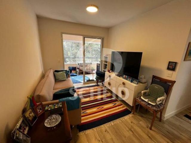 Apartamento 2 dormitórios, 1 suite, banheiro, 1 vaga, varanda Pronto para morar
