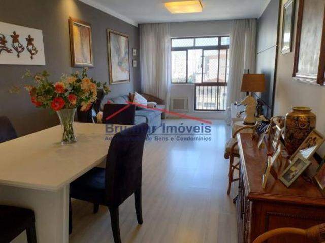Apartamento 2 dormitórios 1 suíte, Gonzaga, dependência completa, 1 vaga