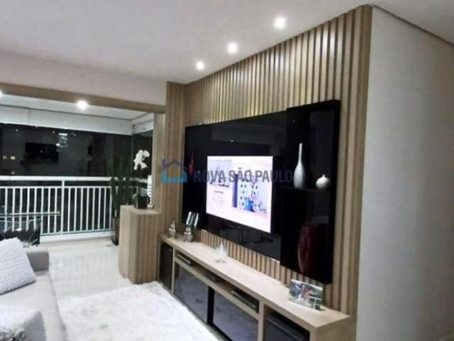Apartamento 2 dormitórios 1 suite e 2 vagas próximo ao metrô Praça da Árvore