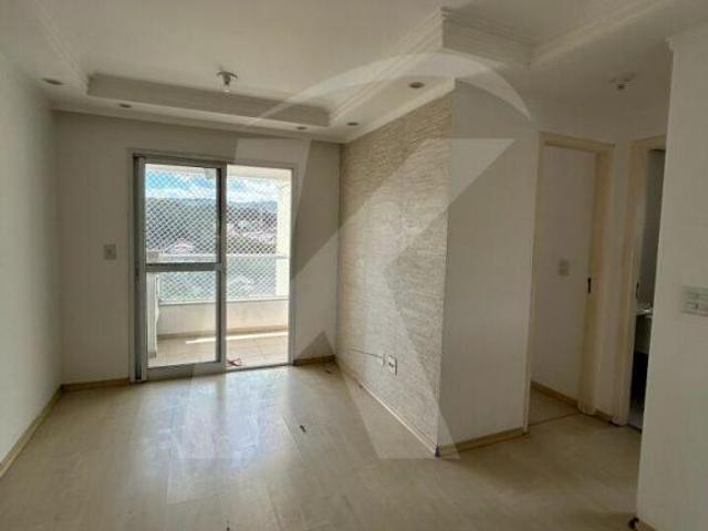 Apartamento 2 dormitórios, 1 suíte, varanda gourmet e 2 vagas em Lauzane