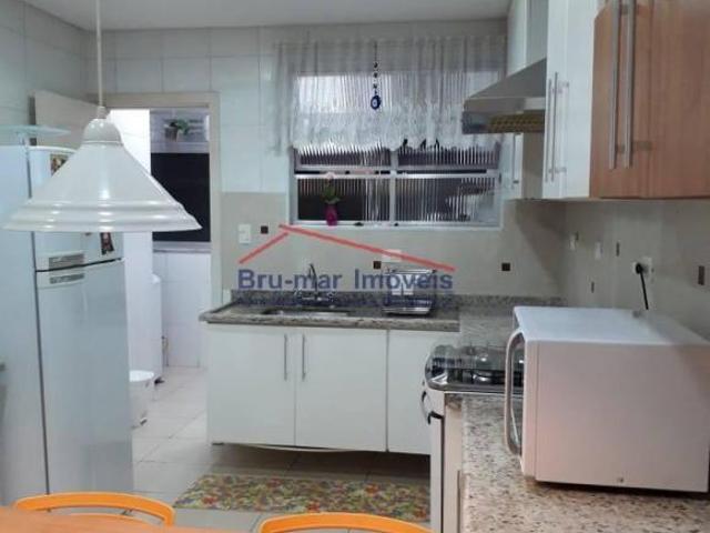 Apartamento 2 dormitórios 1 suíte, vista mar, reformado, 1 vaga de garagem