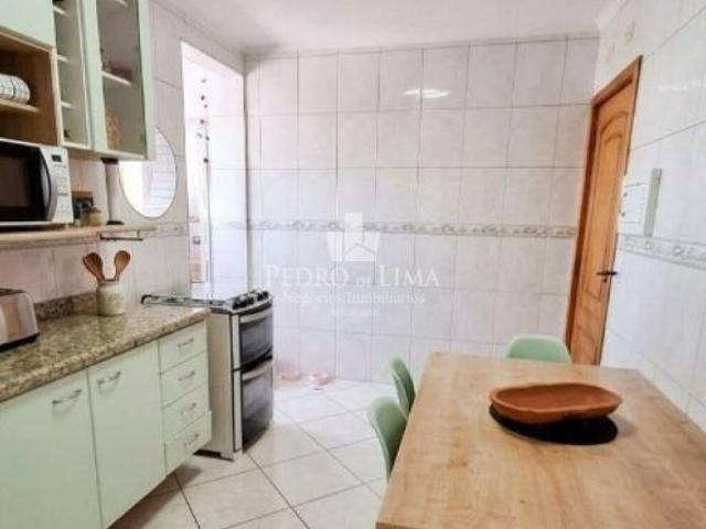 Apartamento 2 dormitórios, 1 vaga, Água Rasa. Condomínio Oxford