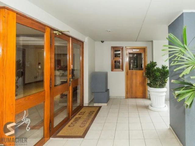 Apartamento 2 dormitórios 1 vaga, elevador no bairro Petrópolis