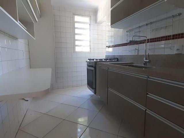 Apartamento 2 dormitórios 1 vaga livre e solta portaria 24h