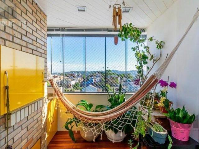 Apartamento 2 dormitórios, 1 vaga no Alto Petrópolis