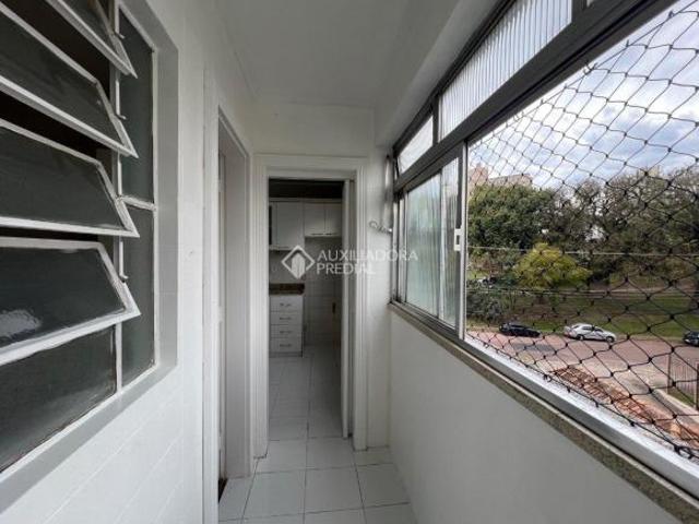 Apartamento 2 dormitórios, 1 vaga no Passo d&apos areia