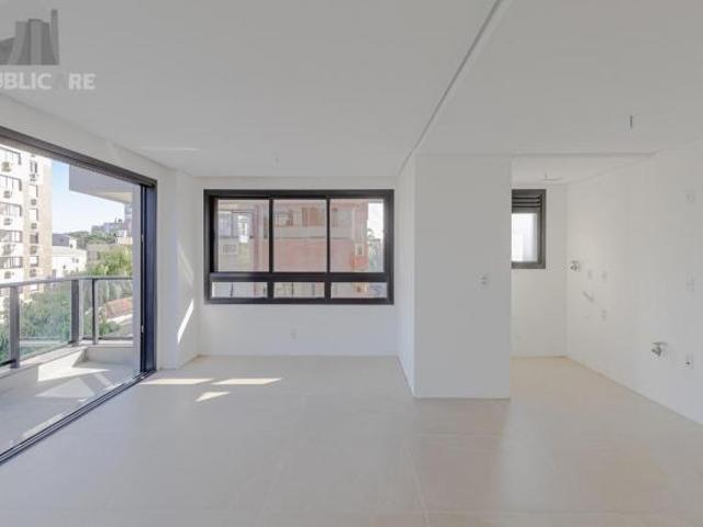 APARTAMENTO, 2 DORMITÓRIOS, 2 SUÍTES, VARANDA, VAGA DE GARAGEM, BAIRRO MENINO DE