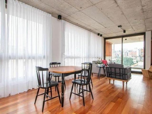 Apartamento 2 dormitórios, 2 suítes, 2 vagas, Petrópolis, Porto Alegre