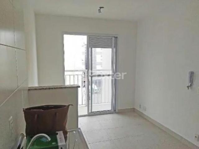 Apartamento, 2 dormitórios, 35 m², em Cambuci
