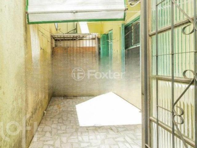Apartamento, 2 dormitórios, 38 m², em Partenon